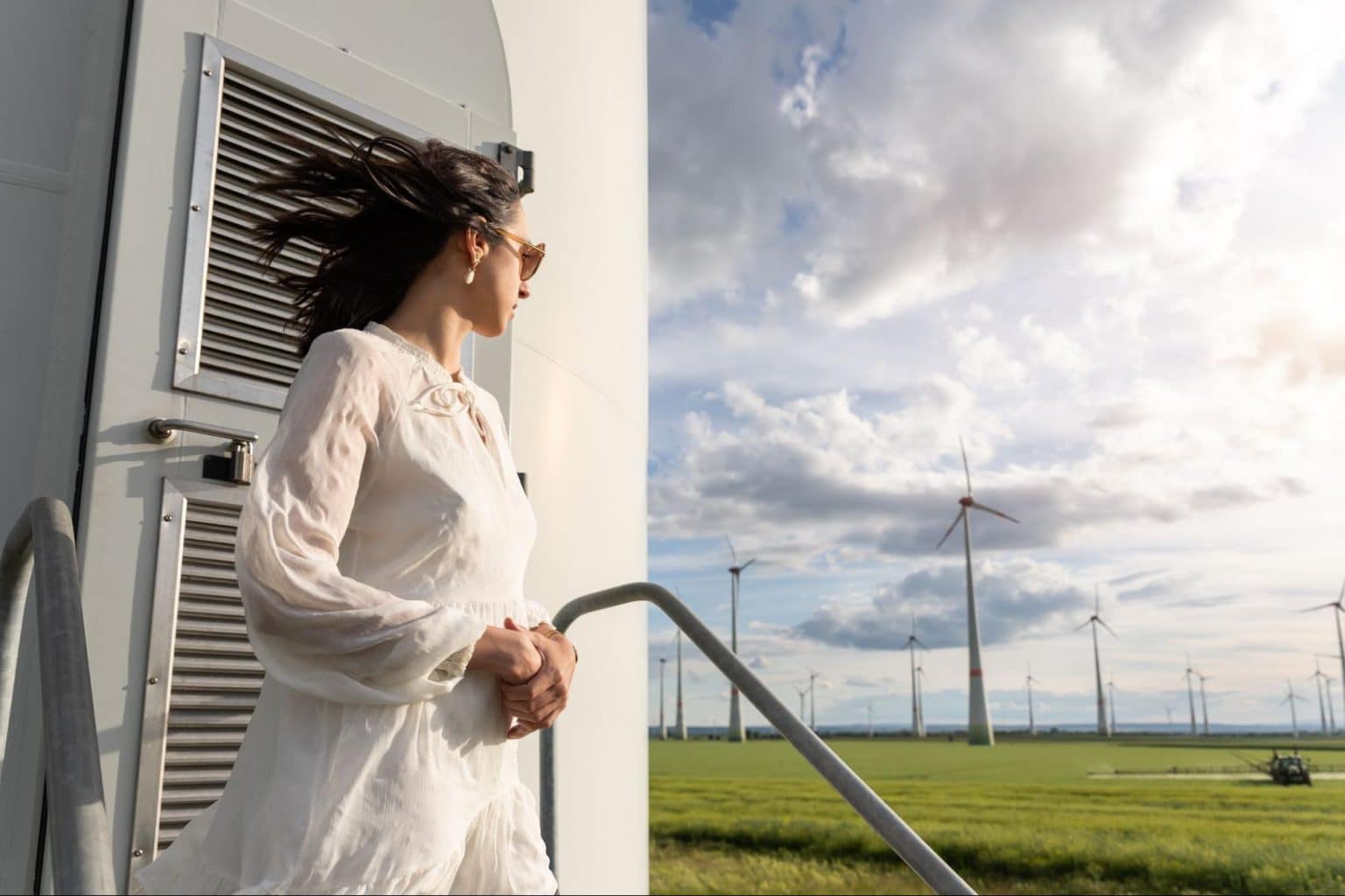 Advantages of Wind Energy: Benefits, Applications, & Future